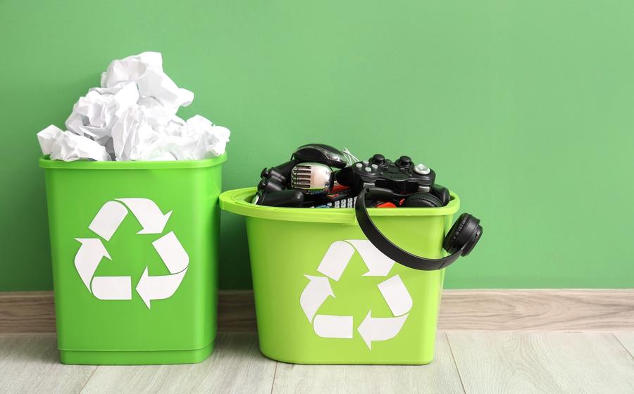 30 Monologues for Teenagers: Dramatic, Comedic, and Shakespearean