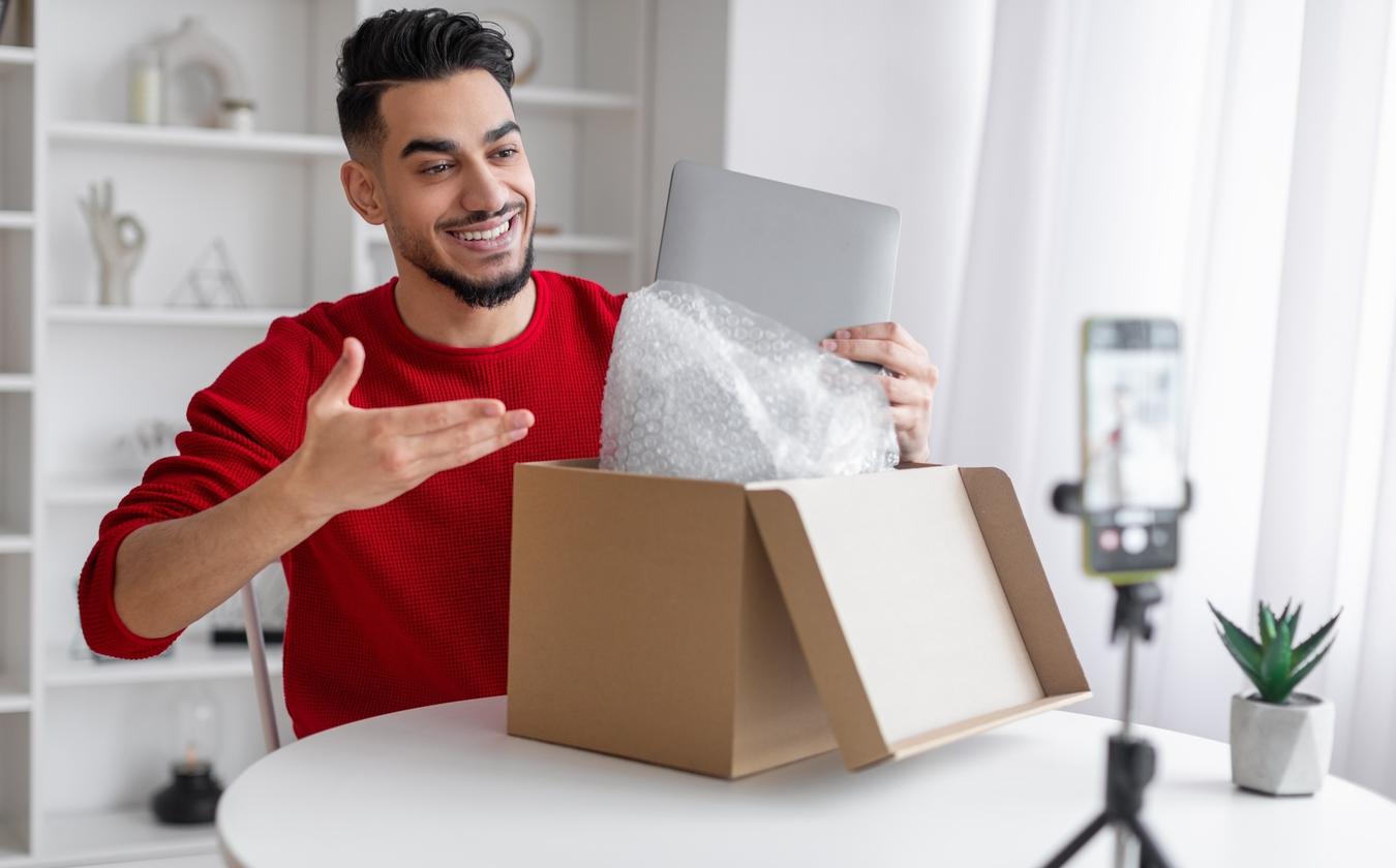 TiKTok | Tag | Backstage