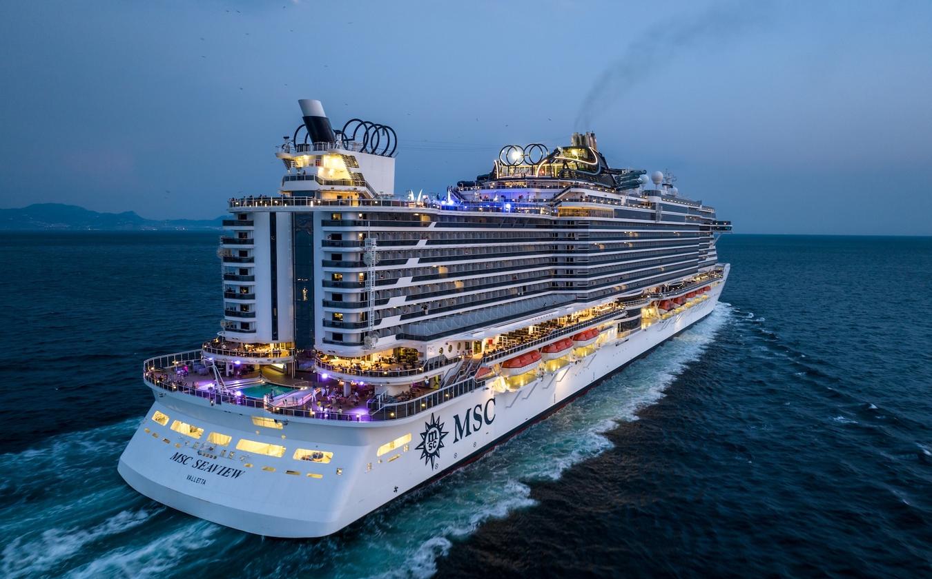 30 Monologues for Teenagers: Dramatic, Comedic, and Shakespearean