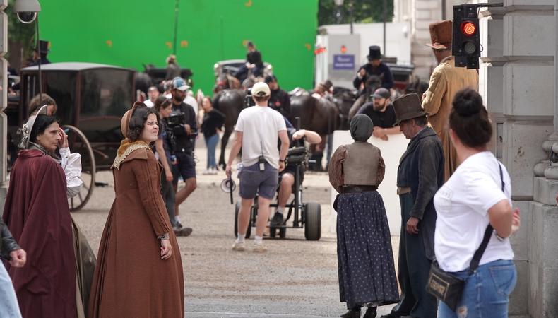 How Much Do Background Actors Get Paid? | Backstage