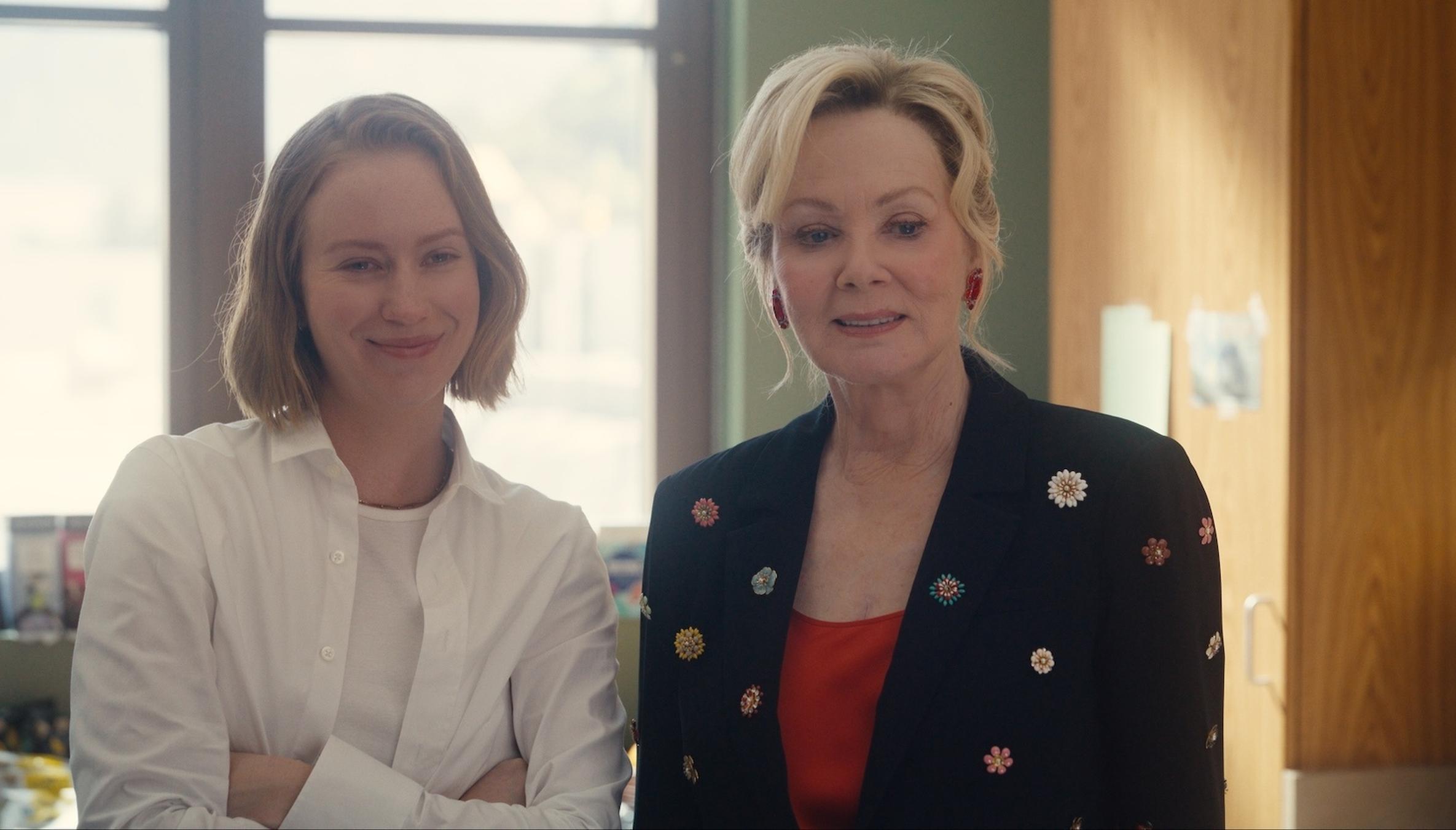 How to Get Cast on Max’s ‘Hacks’ | Backstage