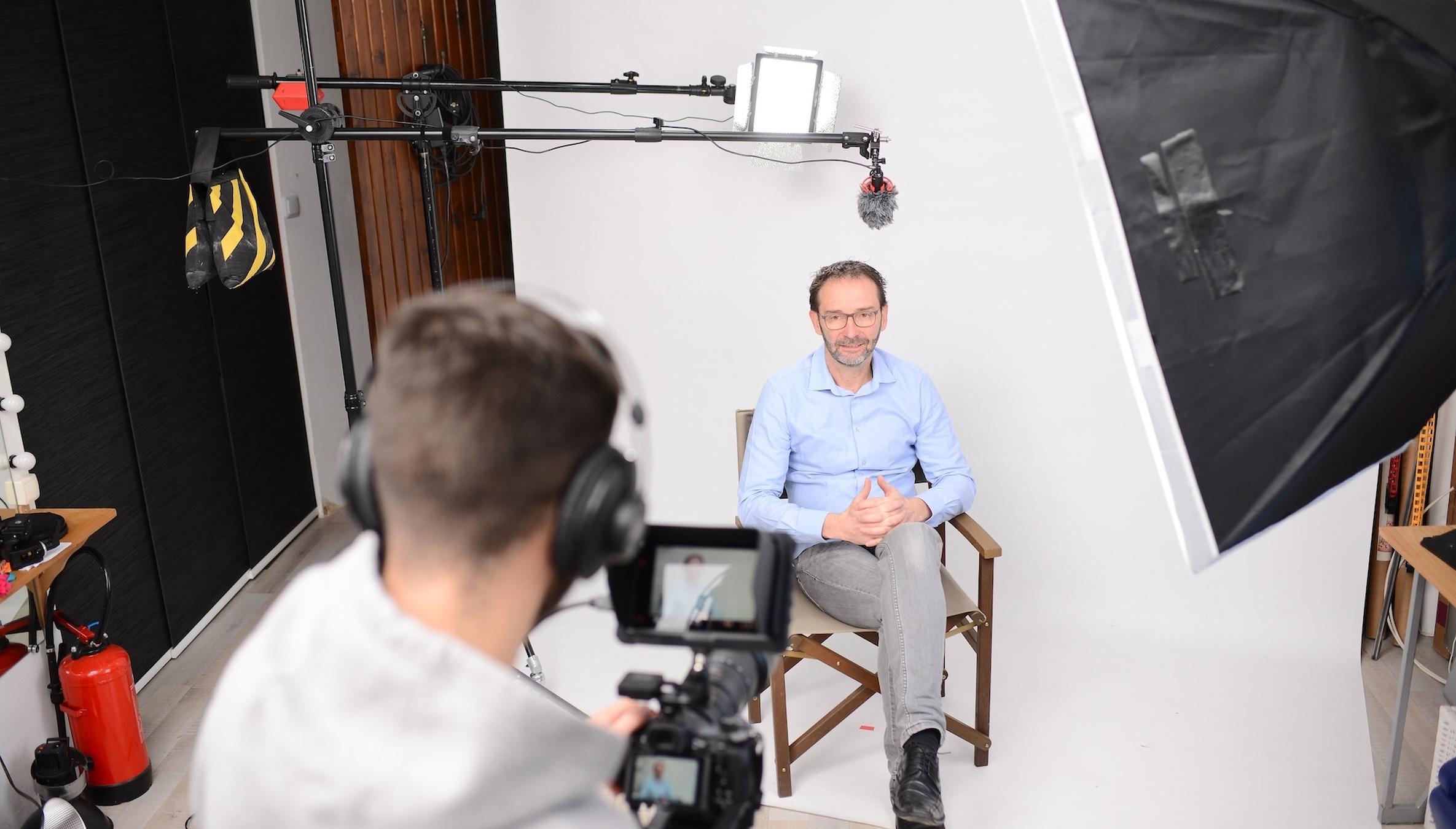 How to Become a Commercial Actor in the UK | Mandy