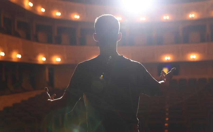 Physicality in Theater: Techniques and Advice | Backstage