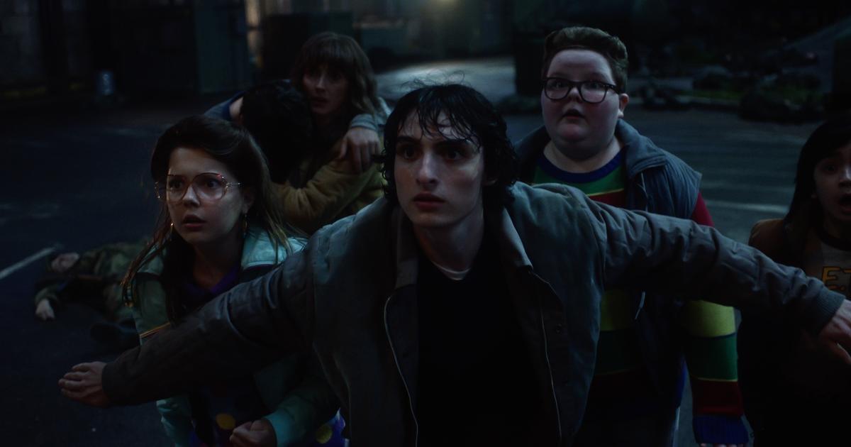 How to Get Cast on ‘Stranger Things’ | Mandy