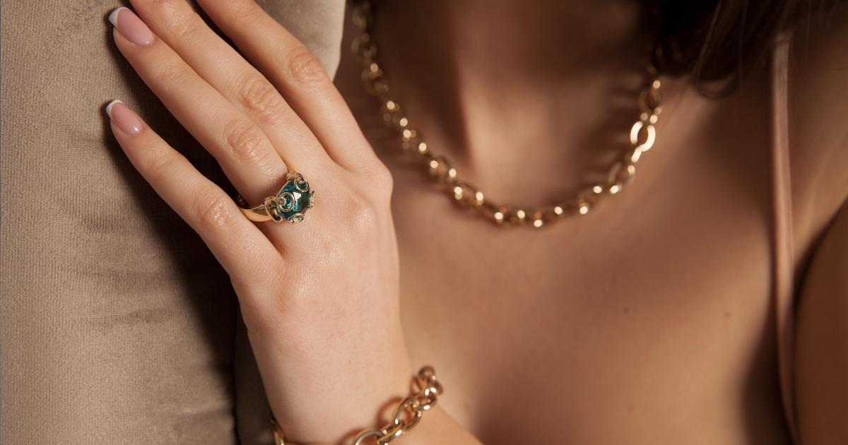 The 5 Best Hand Modelling Agencies in the UK | StarNow