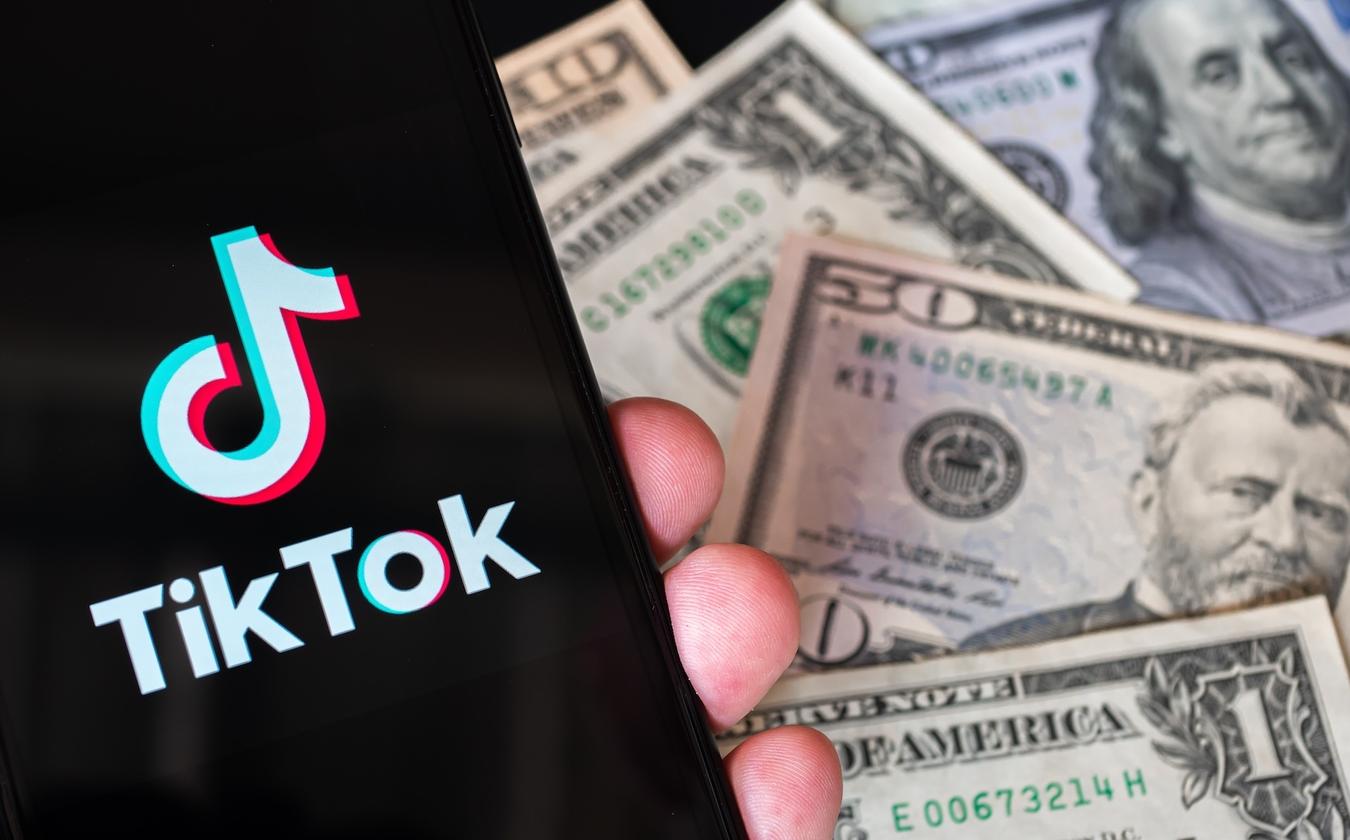 TiKTok | Tag | Backstage