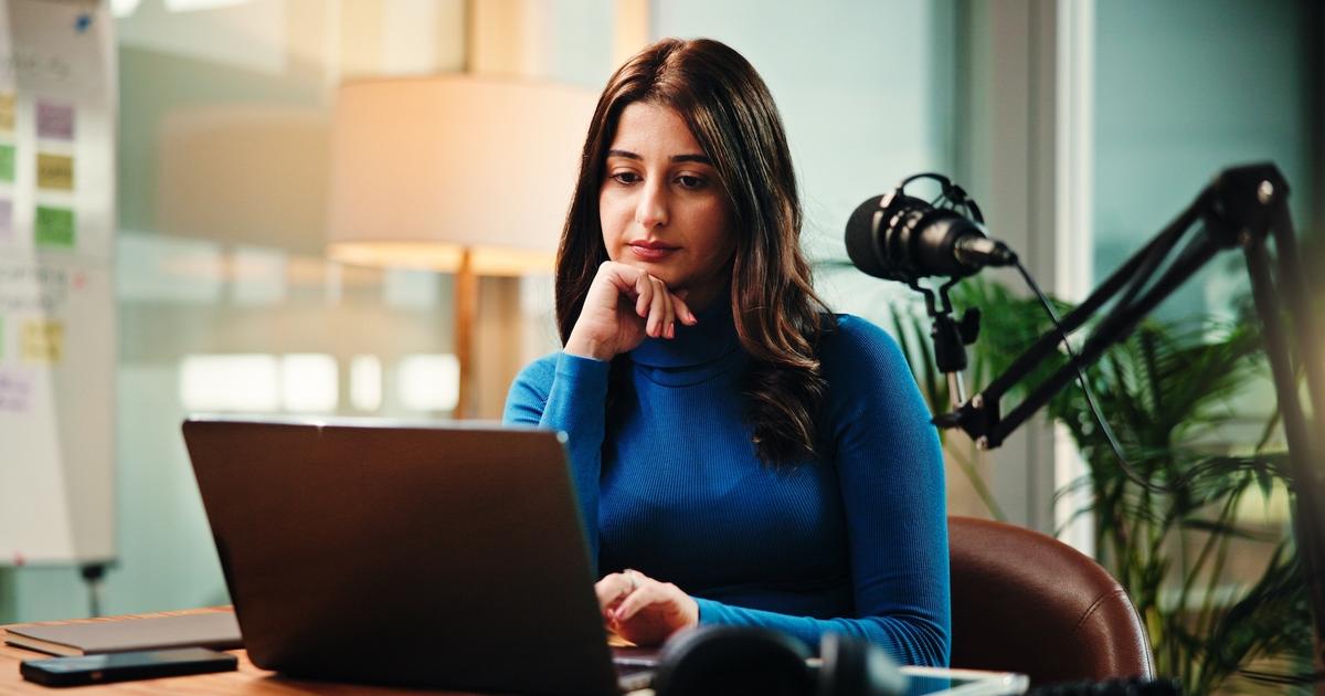 How to Write a Podcast Script (With Examples) | Backstage