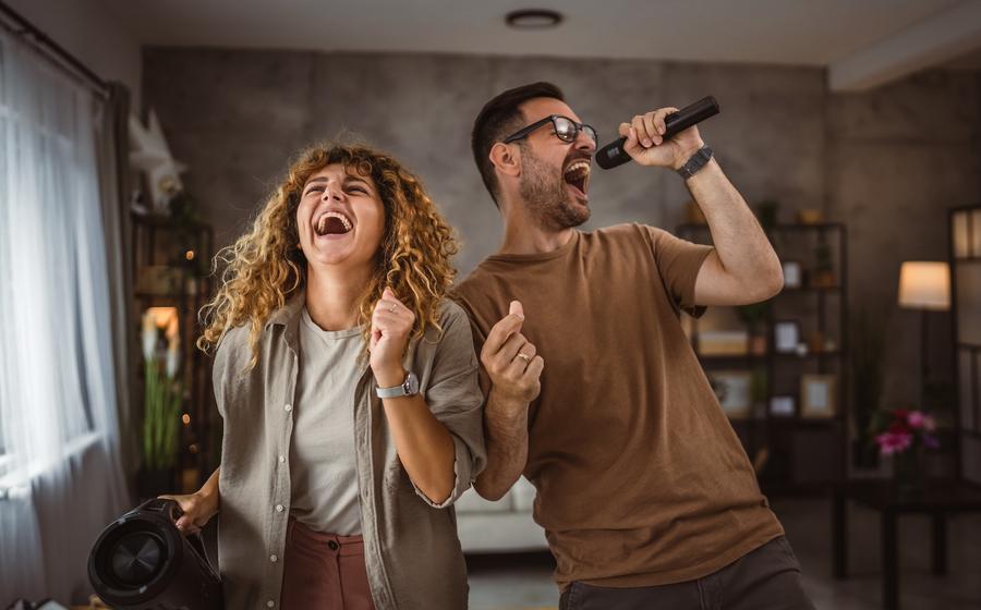 How to Deal With a Shaky Singing Voice