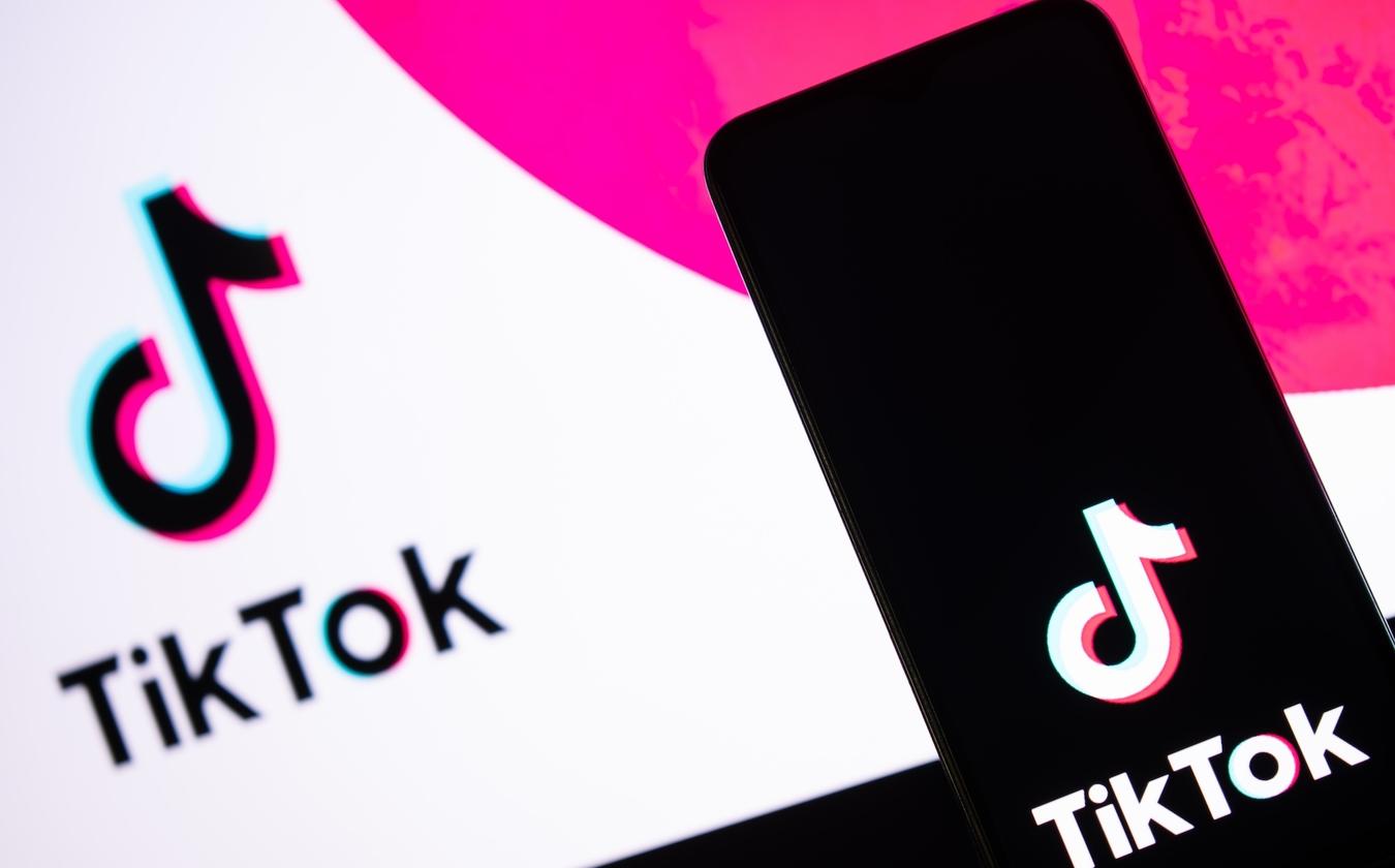 TiKTok | Tag | Backstage