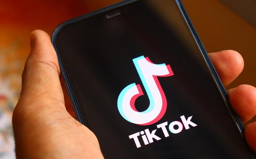 Improv Prompts: 30 Scene Ideas to Practice Comedy & Acting | Backstage