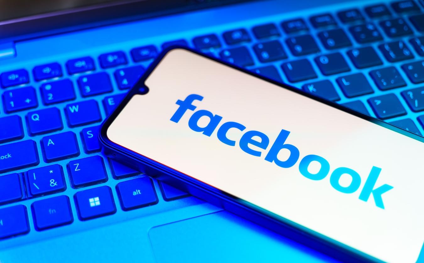 What Is a Thrust Stage? Definition + Examples | Backstage