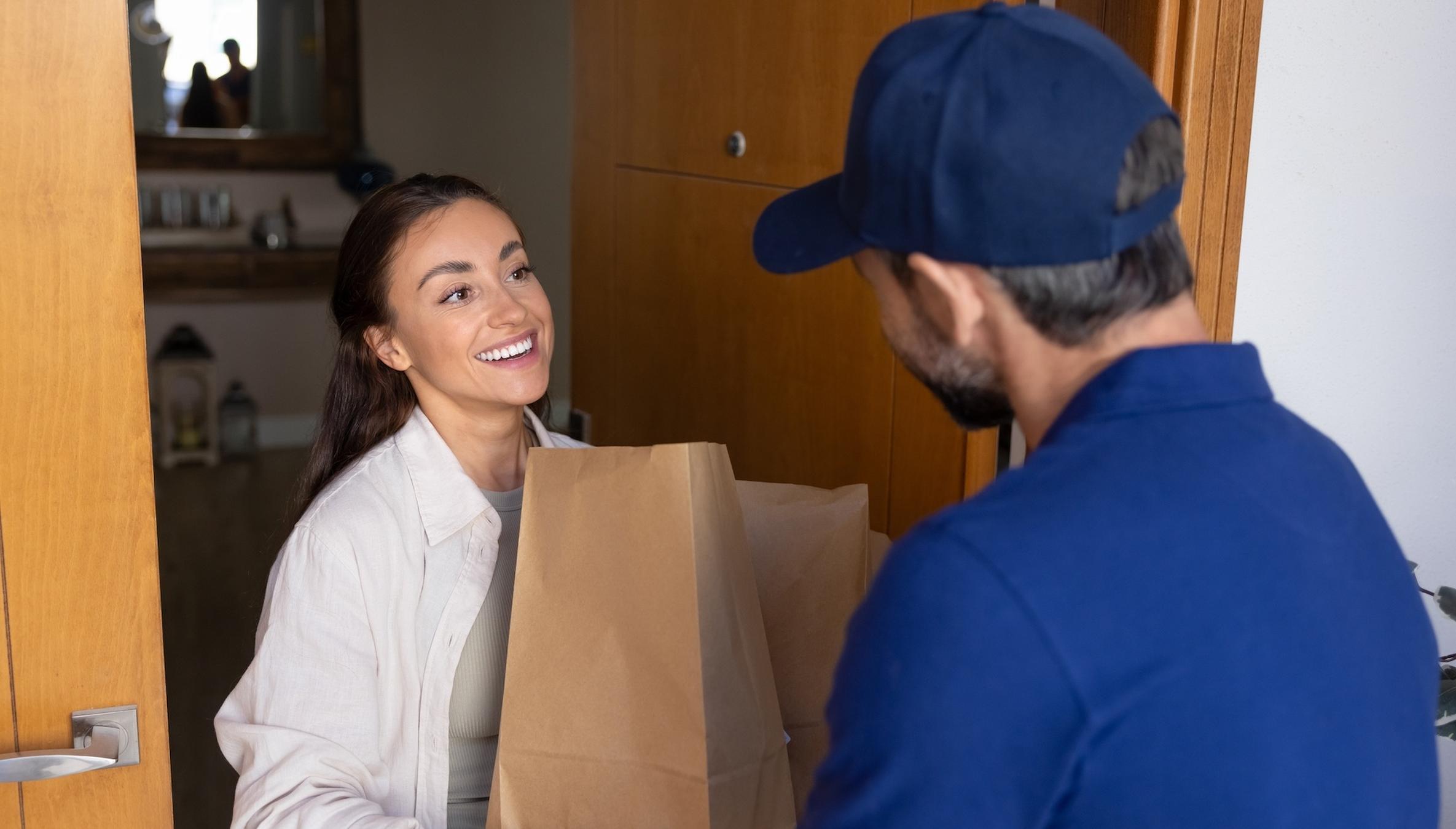 Earn £3,850 in an Ad for a Food Delivery Service + More UK Casting