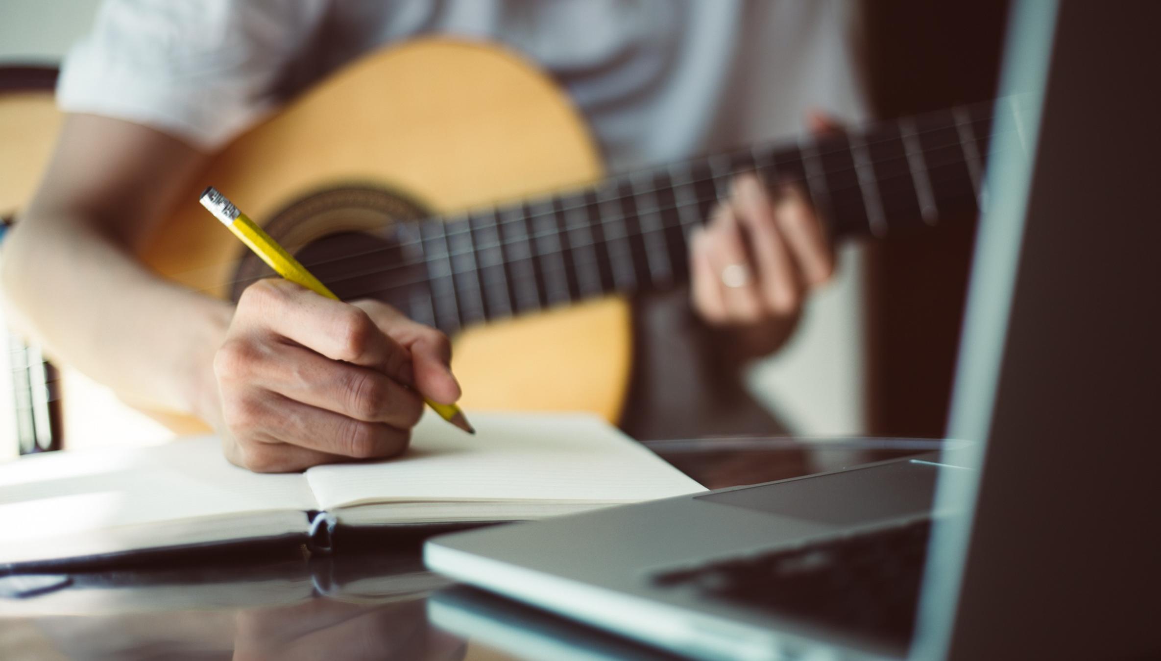Song Structures, Explained: How to Write Verses, Choruses, and Hooks ...