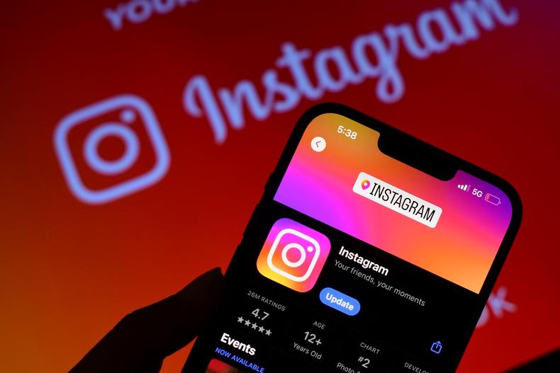 YouTube vs. Instagram: What Creators Need to Know | StarNow