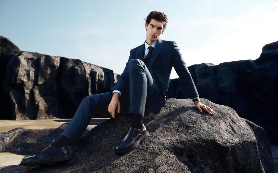 How to Become a Commercial Model: Tips for Getting Started