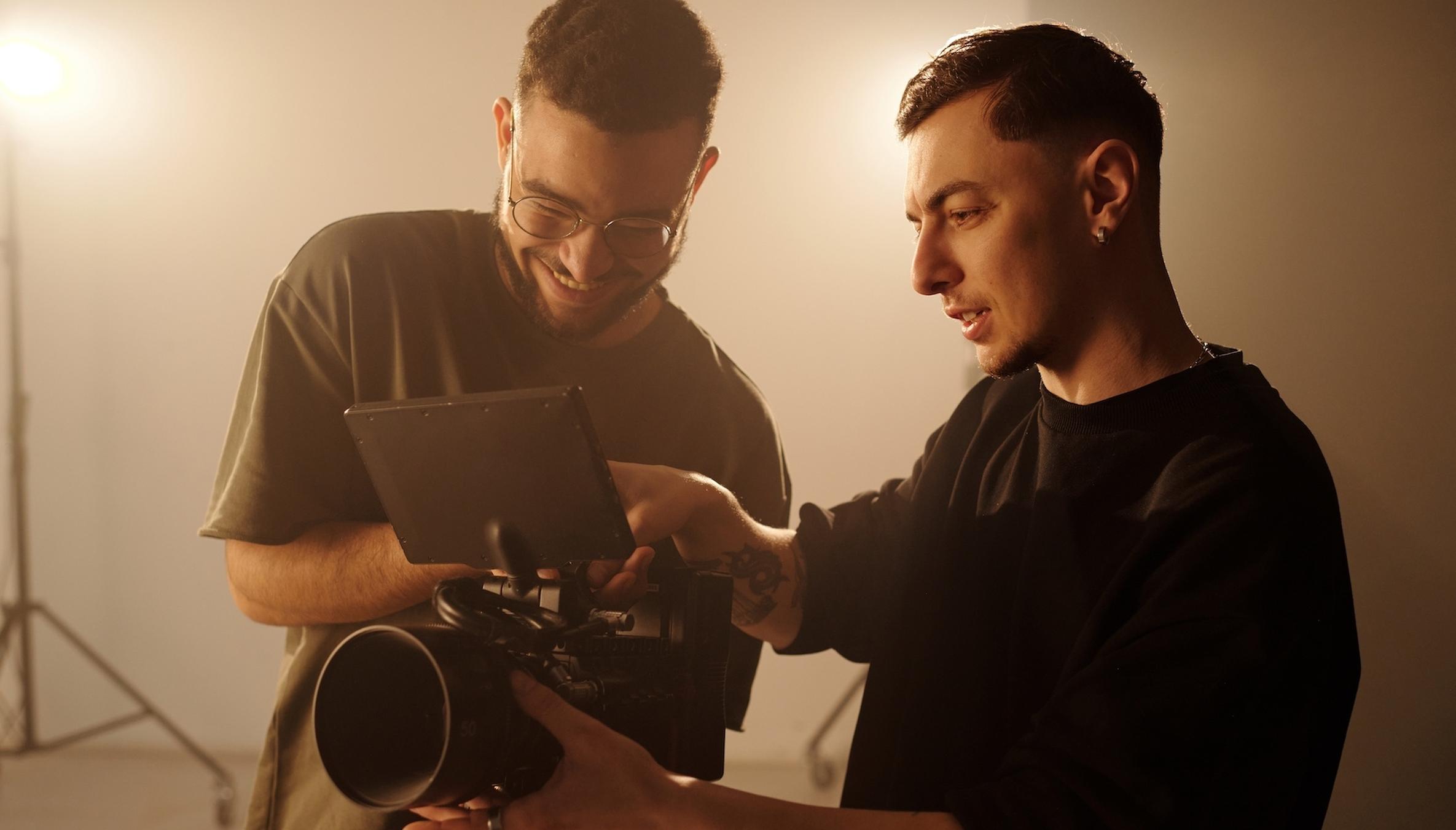 Now Casting: A High-Paying Vertical Series Needs Leads | Backstage