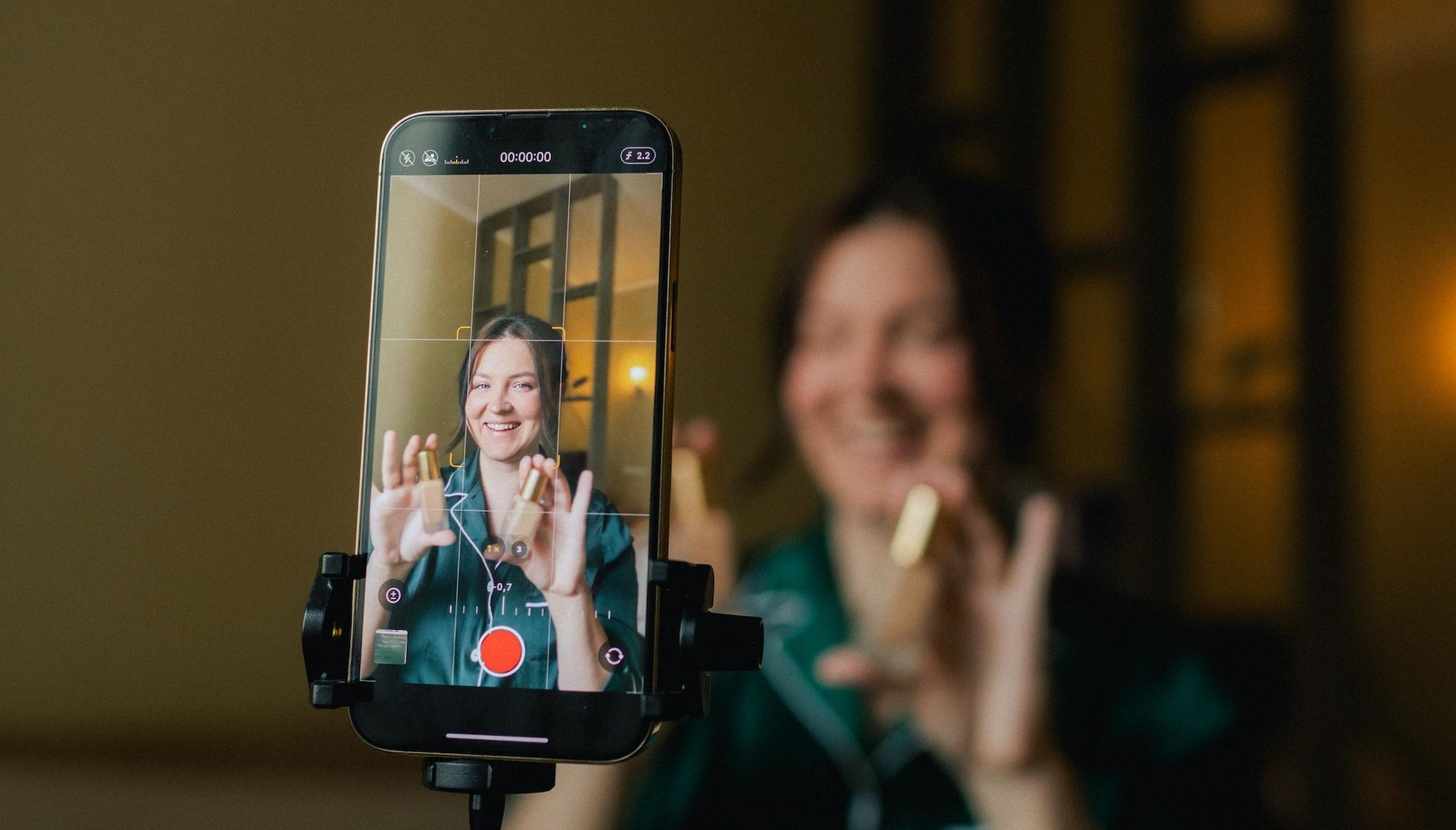 How to Set UGC Rates | StarNow