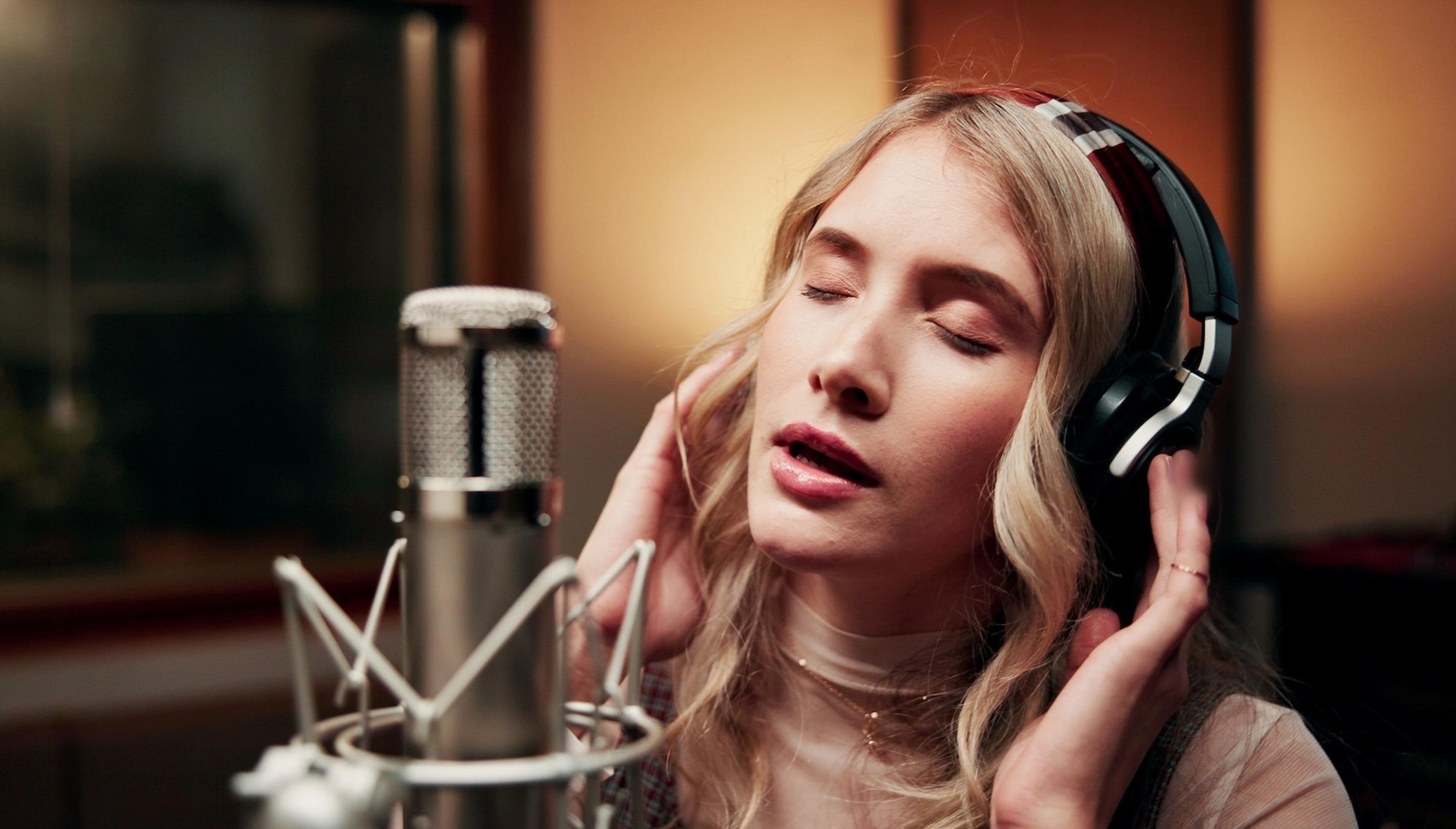 How to Sing in Tune | Mandy