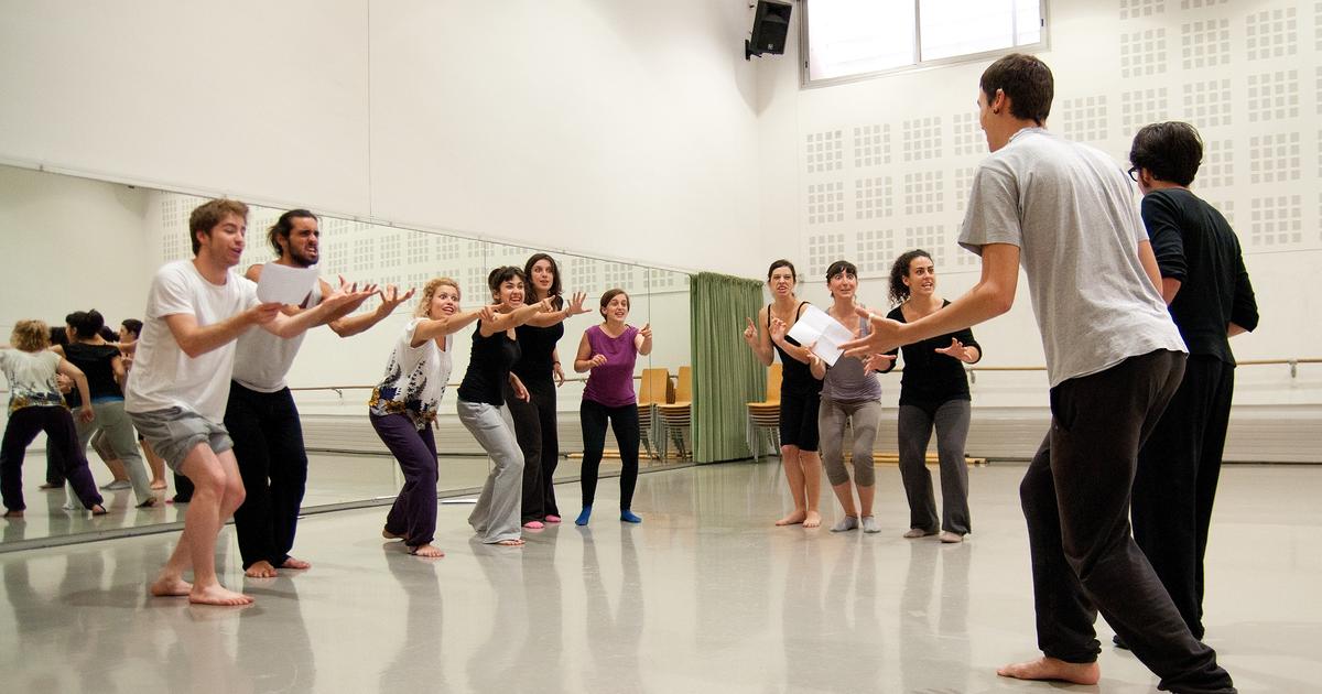 Why Everyone (Not Just Actors) Should Take an Acting Class