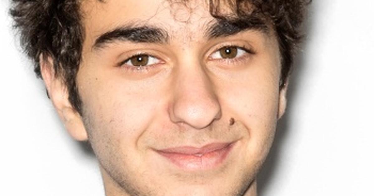 4 Things Alex Wolff Learned From His Artistic Family