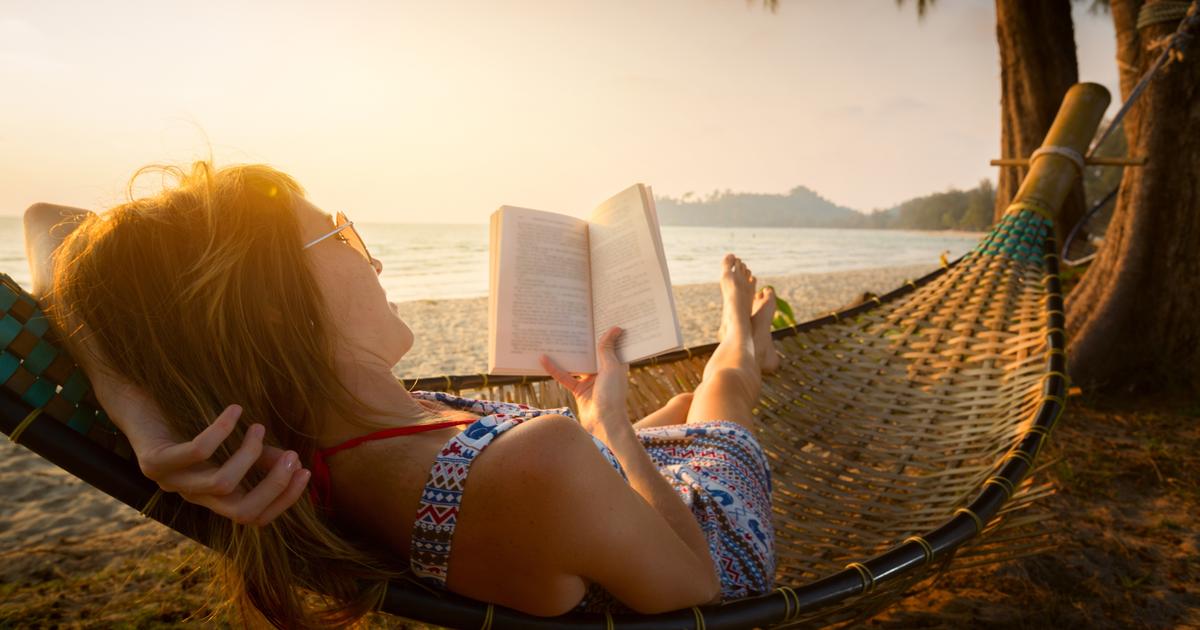 How Actors Should Book Time Off Work