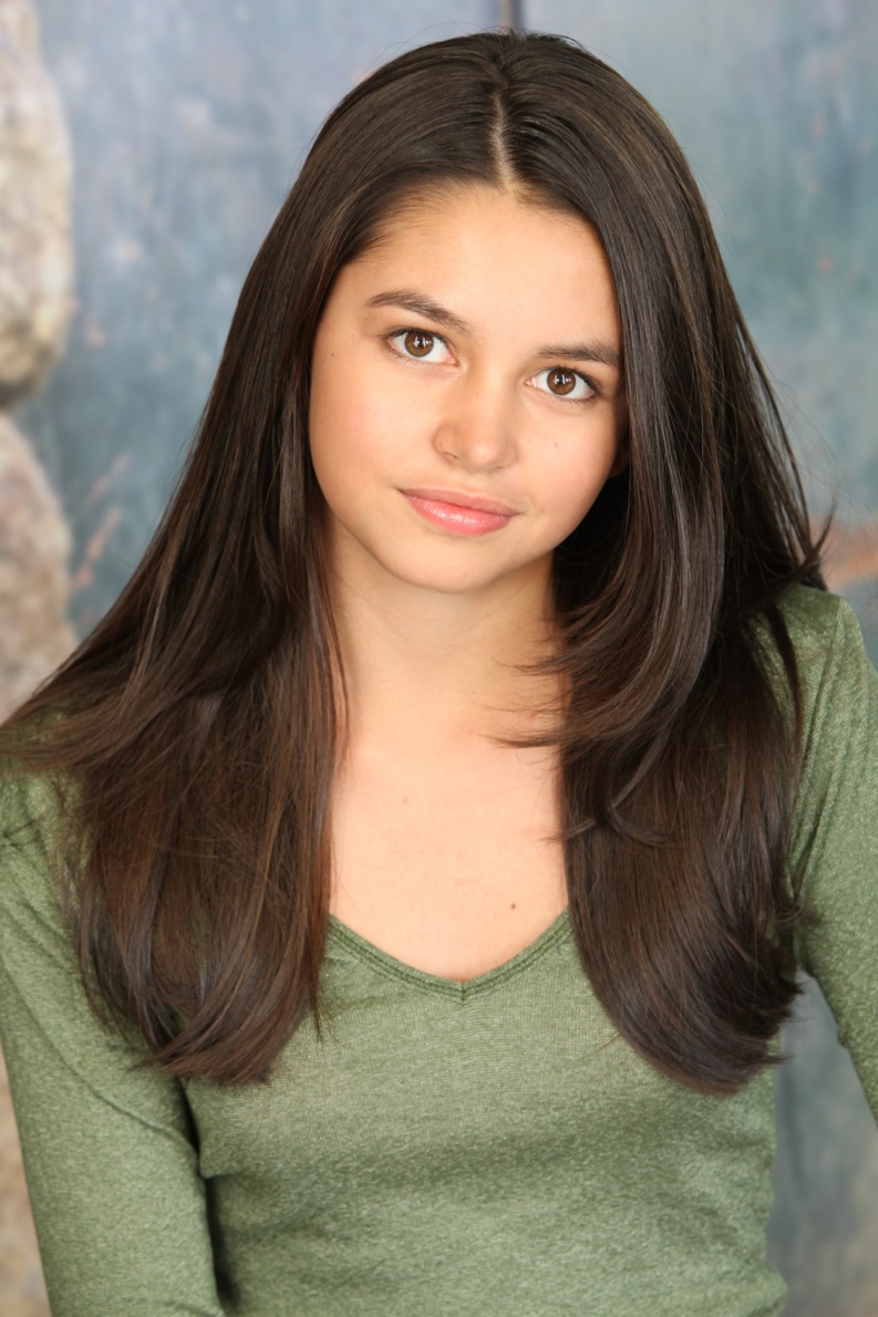 Isabelle Lawrence's Instagram, Twitter & Facebook on IDCrawl