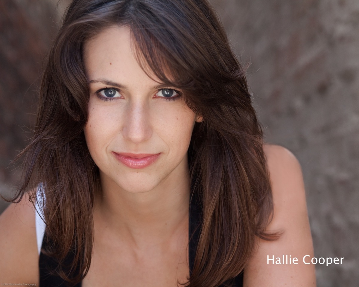 Hallie Cooper's Instagram, Twitter & Facebook on IDCrawl