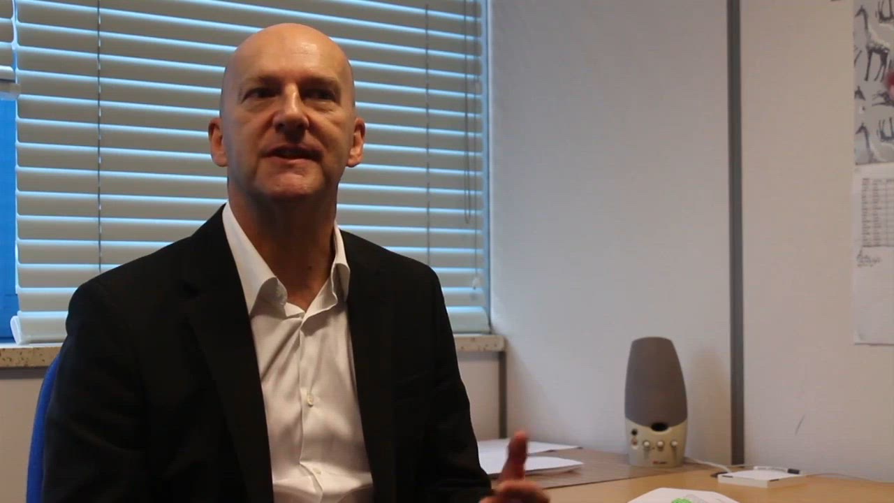 Simon B N Thompson - Professional Profile, Photos on Mandy