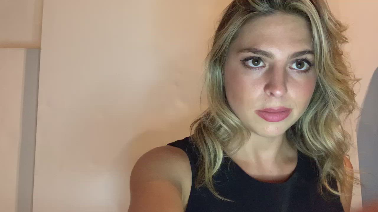 Annabel Mizel - Professional Profile, Photos on StarNow