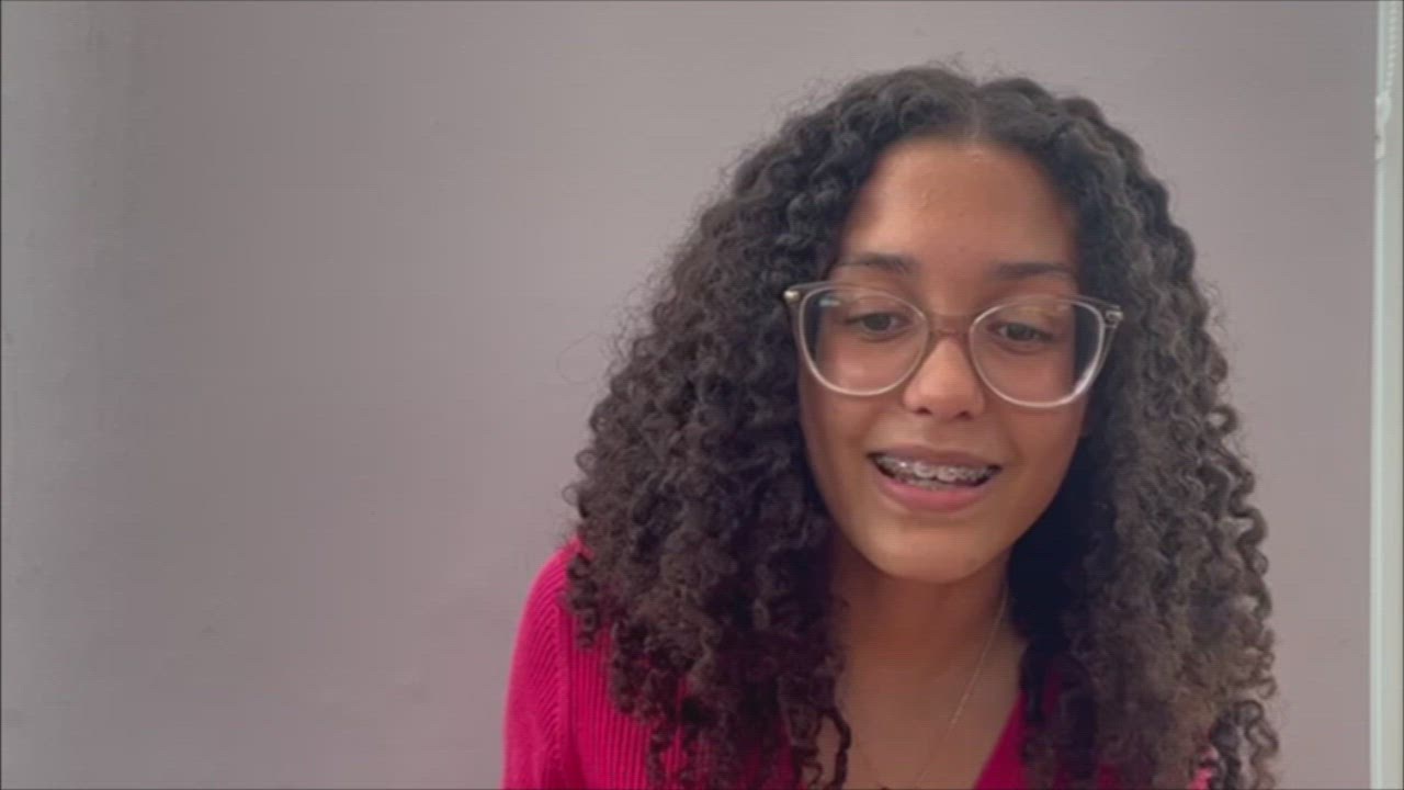 Chelsea Hindle - Professional Profile, Photos on Mandy - Actor, Singer ...