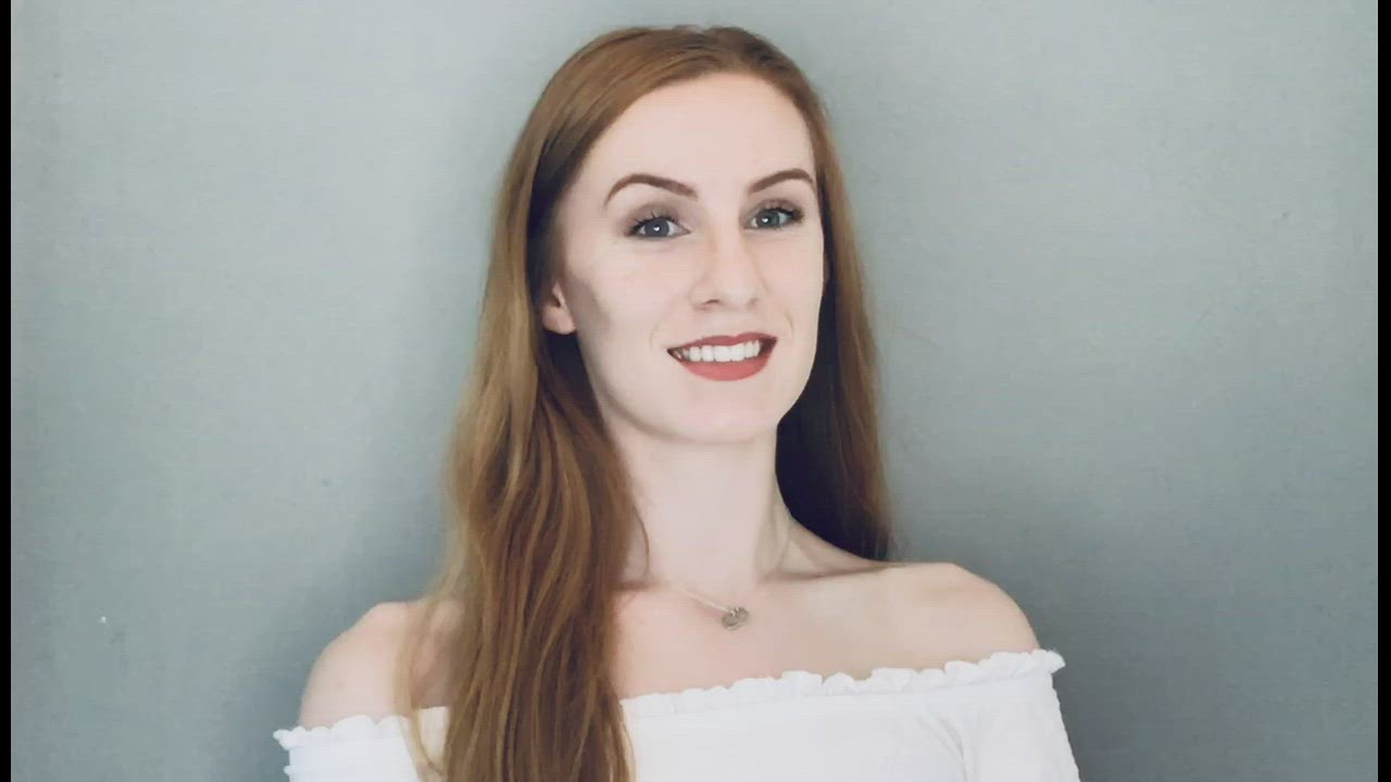 Rebecca Leanne Williams - Professional Profile, Photos on Mandy