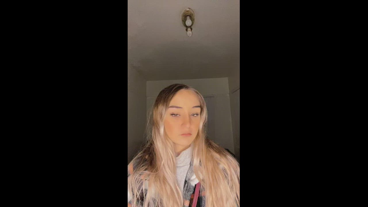 Peighton Linarez - Professional Profile, Photos on Backstage