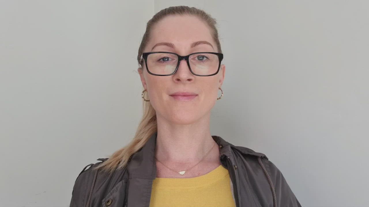 Rebeckah Loveday - Professional Profile, Photos on StarNow