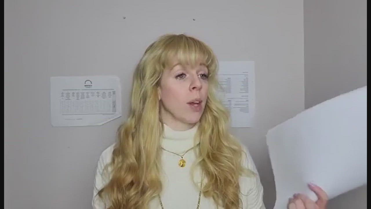 Hannah Louise Saxton - Professional Profile, Photos on Mandy