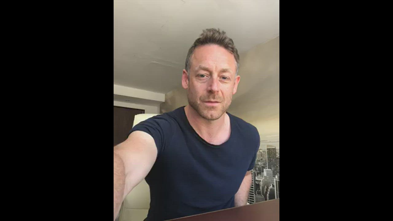 Jonathan Sutton - Professional Profile, Photos on StarNow