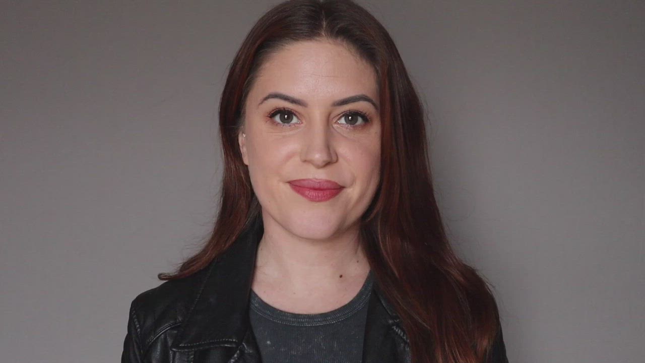 Becki Lloyd - Professional Profile, Photos on StarNow