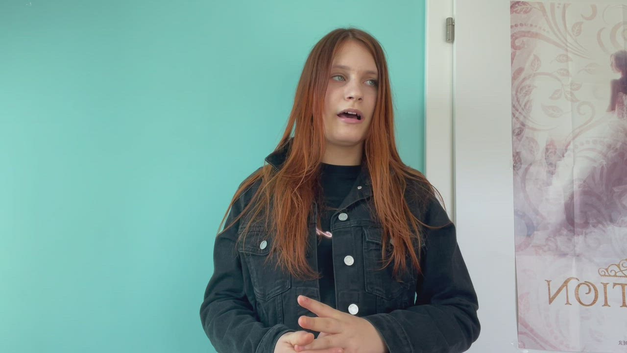 Leonie Herrmann - Professional Profile, Photos on Backstage