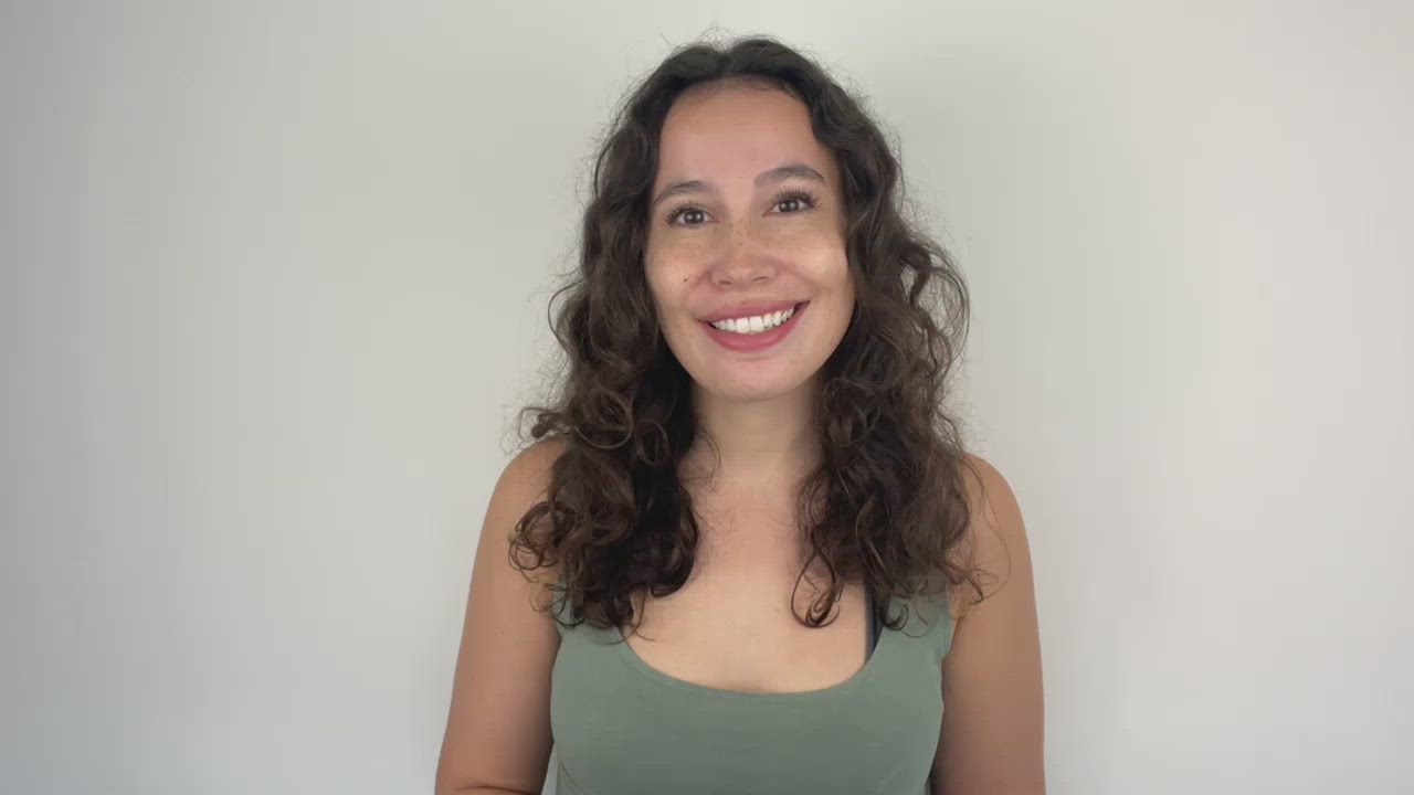 Emma Adelaide - Professional Profile, Photos on Mandy