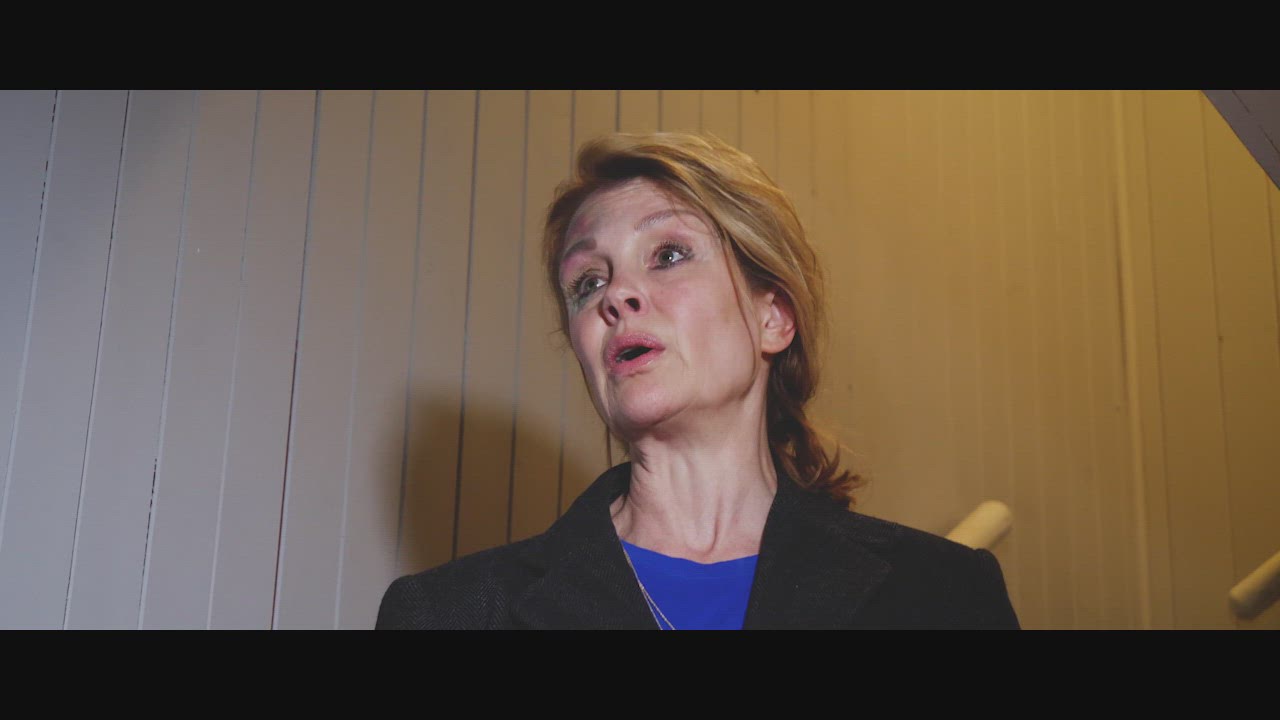 Sarah Maur Ward - Professional Profile, Photos on Mandy