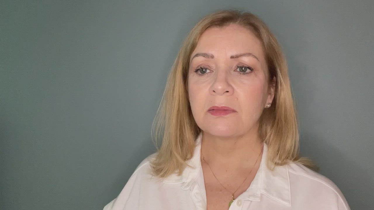 Liz Pain - Professional Profile, Photos on Mandy