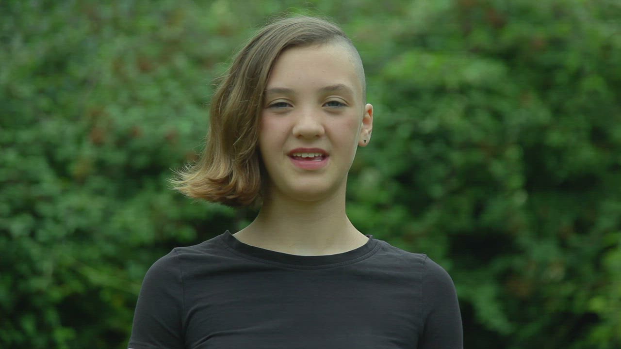 Mila Lowe - Professional Profile, Photos on StarNow