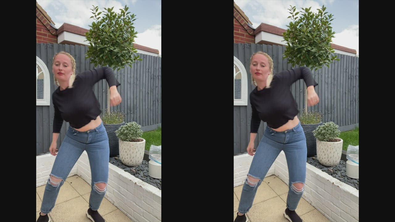 Laura Halley - Professional Profile, Photos on Mandy