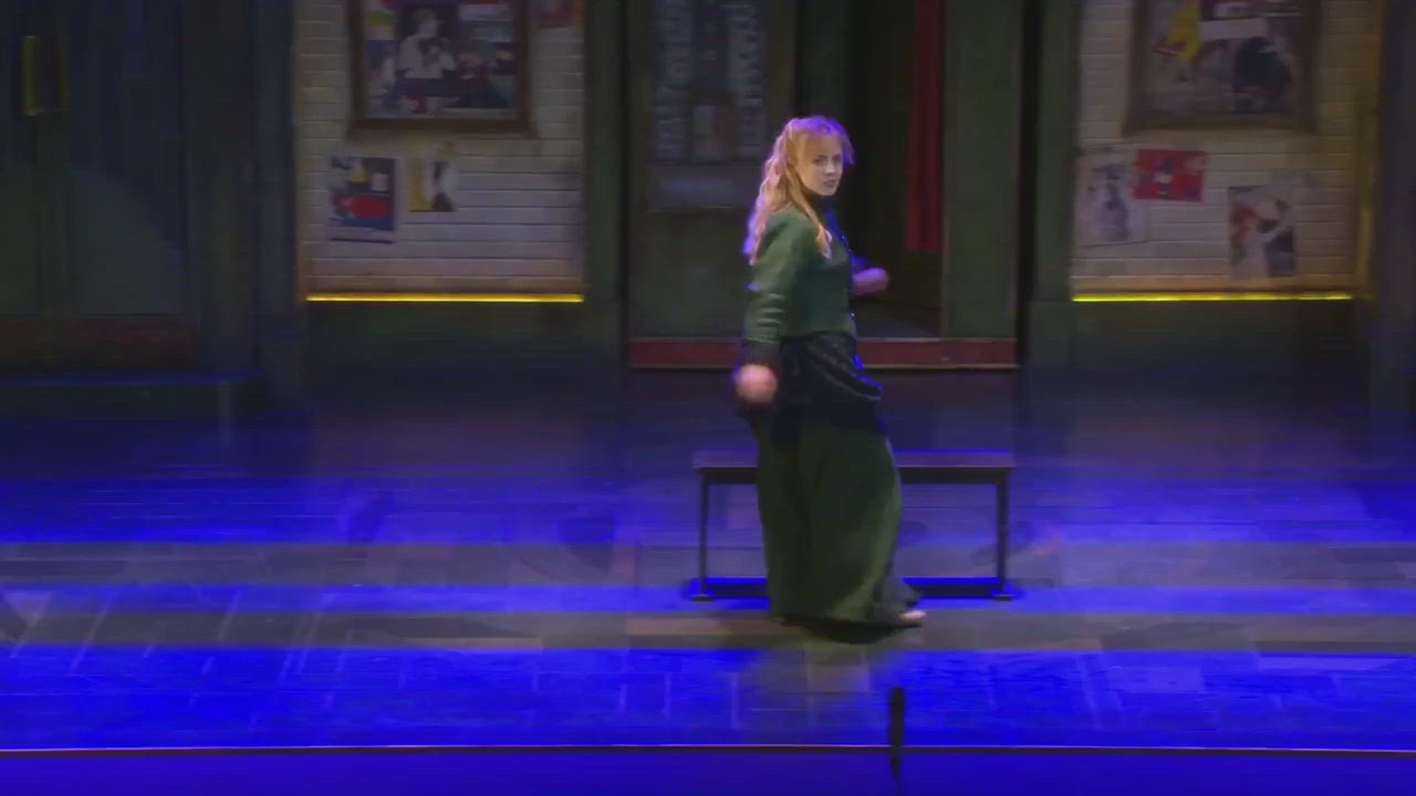 Issy Hawkins - Professional Profile, Photos on Mandy - Actor, Singer, Voiceover Artist