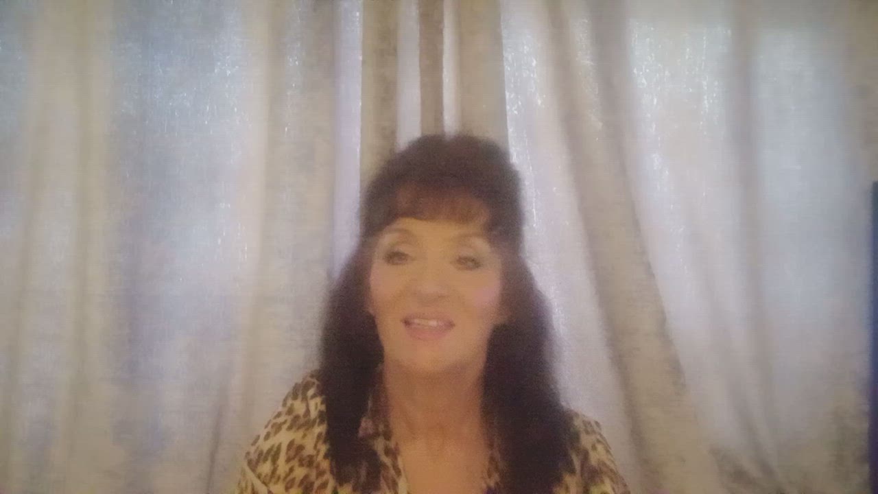 Janet Maria Lloyd - Professional Profile, Photos on StarNow