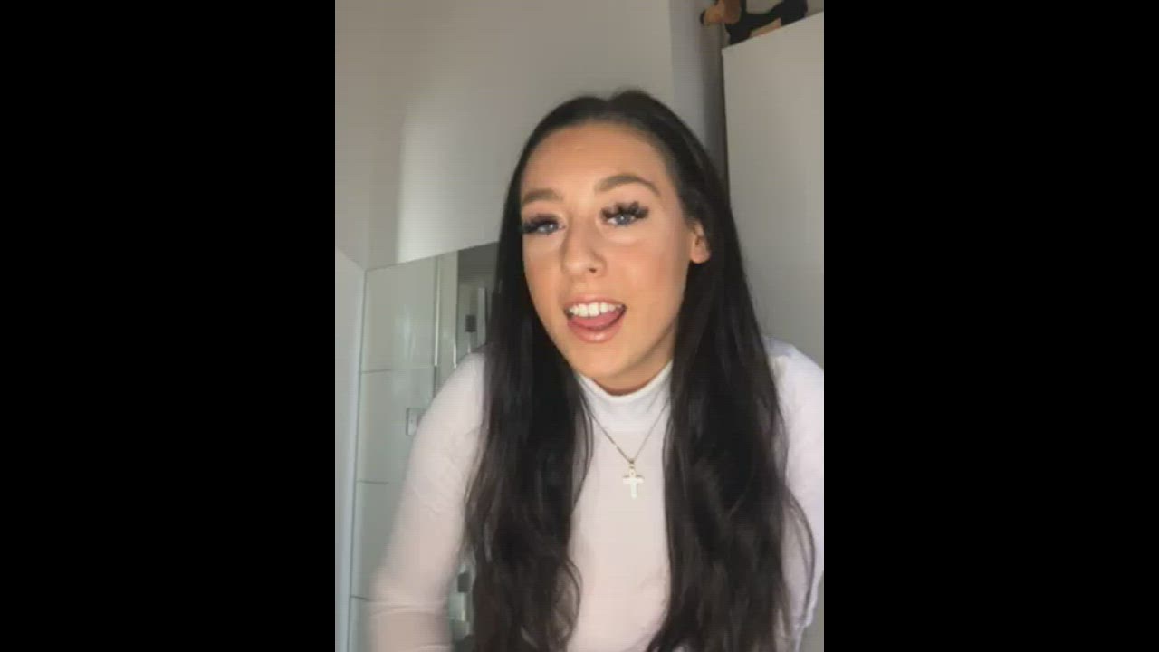 Leah Jackson - Professional Profile, Photos on StarNow