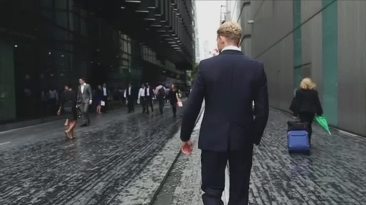 Oliver Smiles - Professional Profile, Photos on Mandy - Actor