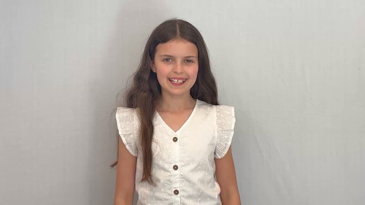 Poppy Townsend White - Professional Profile, Photos on Mandy - Actor