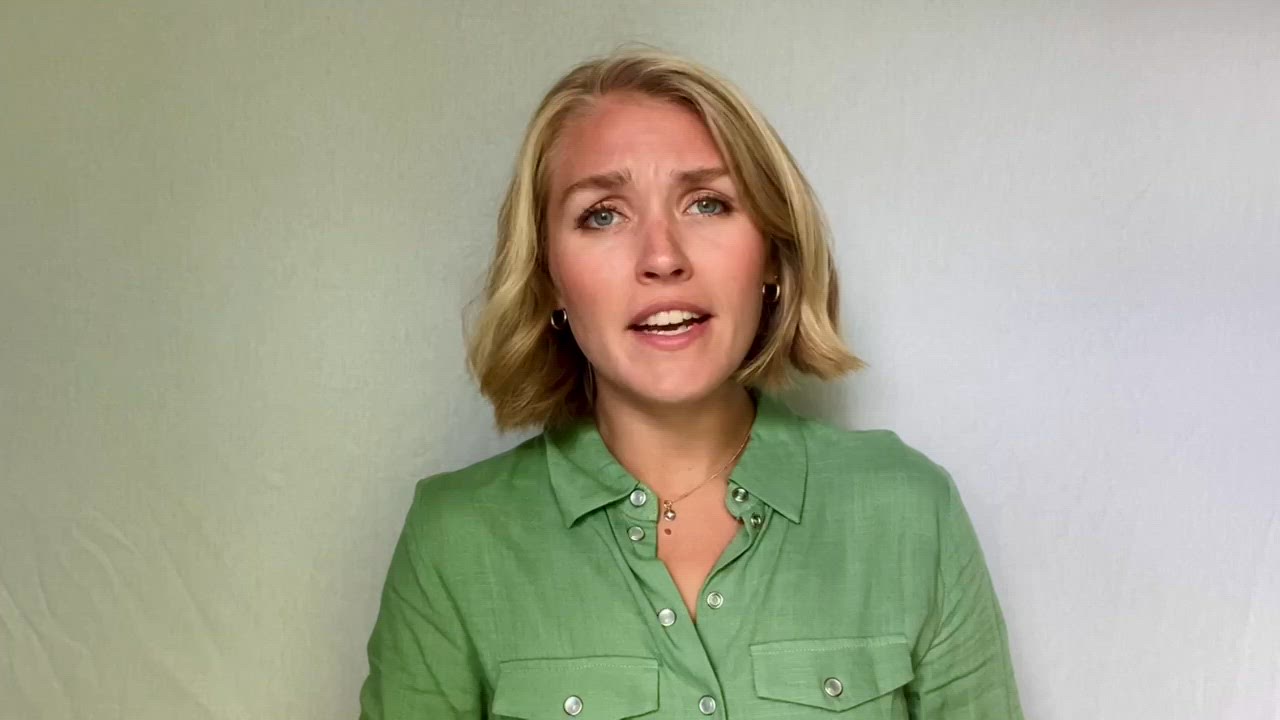 Eloise Hare - Professional Profile, Photos on Mandy