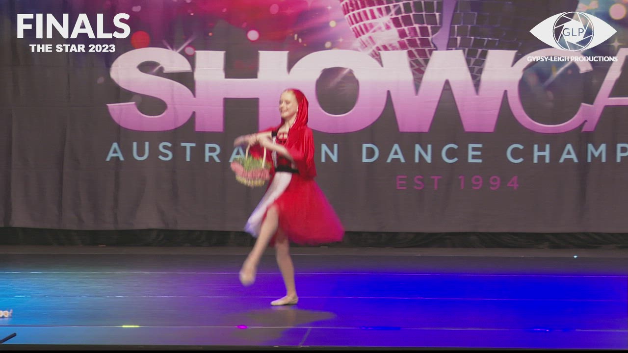 Caitlin Hunt - Professional Profile, Photos on StarNow