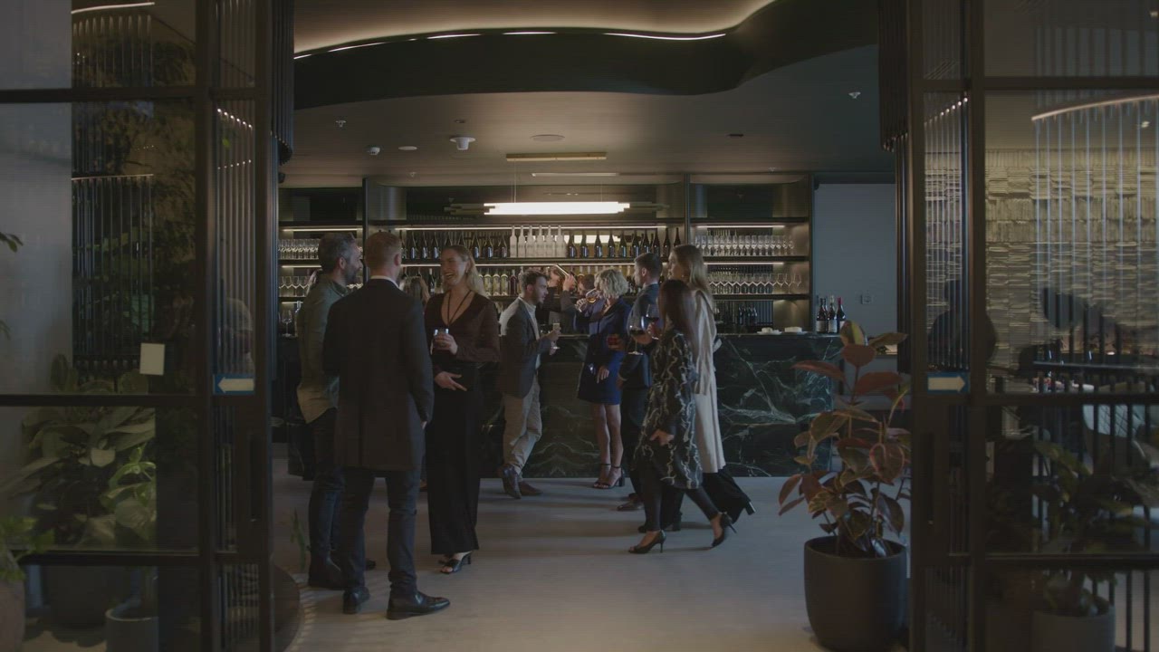 Anna Nguyen - Professional Profile, Photos on StarNow